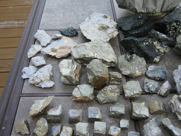 Standard - Glendon Pyrite Dig - GemologyOnline.com